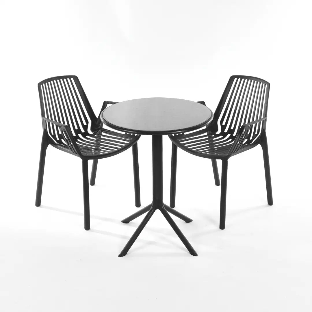 Line Set 4 (2 Line Chairs + 1 Dot round Table 60) – Sereno